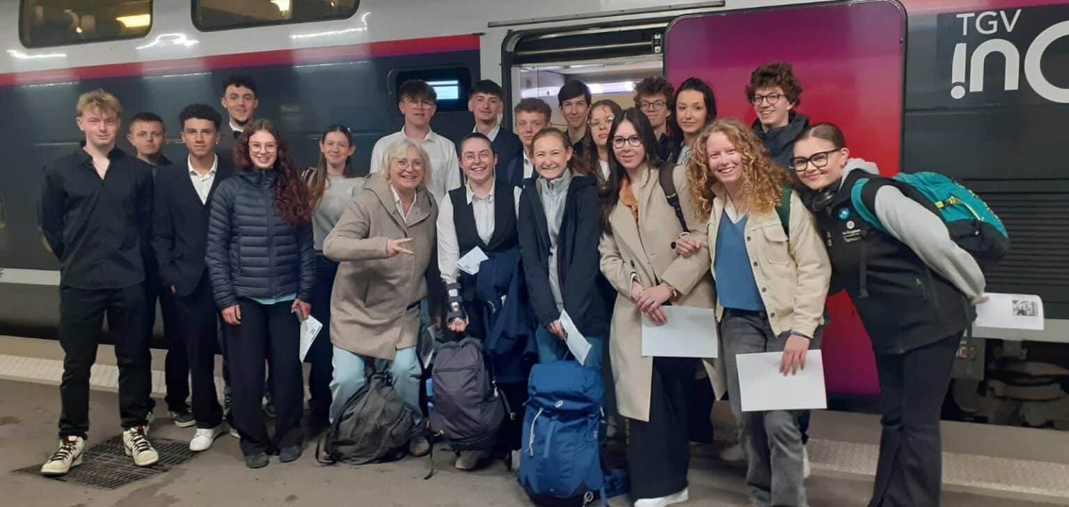 Lycée Général et Technologique - ISETA-ECA